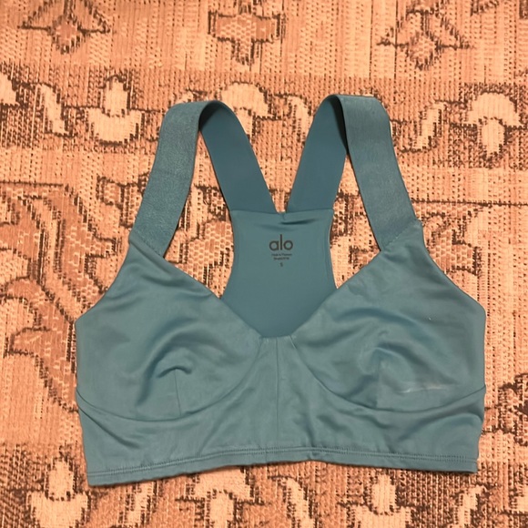 ALO Yoga | Tops | Alo Top S | Poshmark